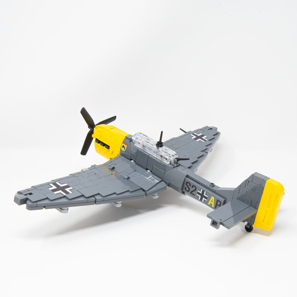 Junkers Ju 87 B-2 Stuka | 1:45 Scale. – Panzer Bricklabs